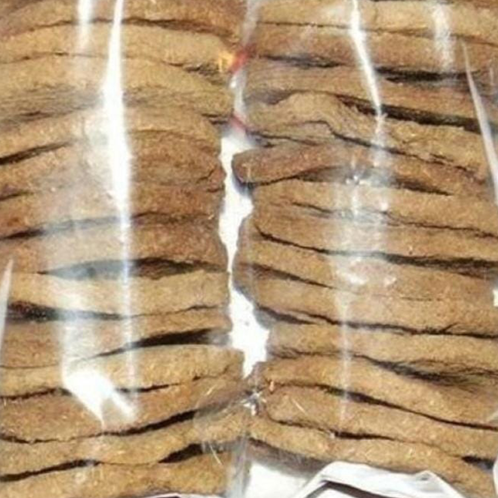 Cow Dung Cake - desertnomadicorganic